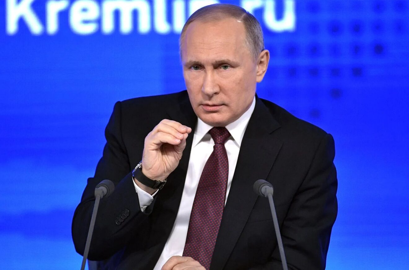 Putin Sets Condition for Halting Ukraine Combat Operations, Open